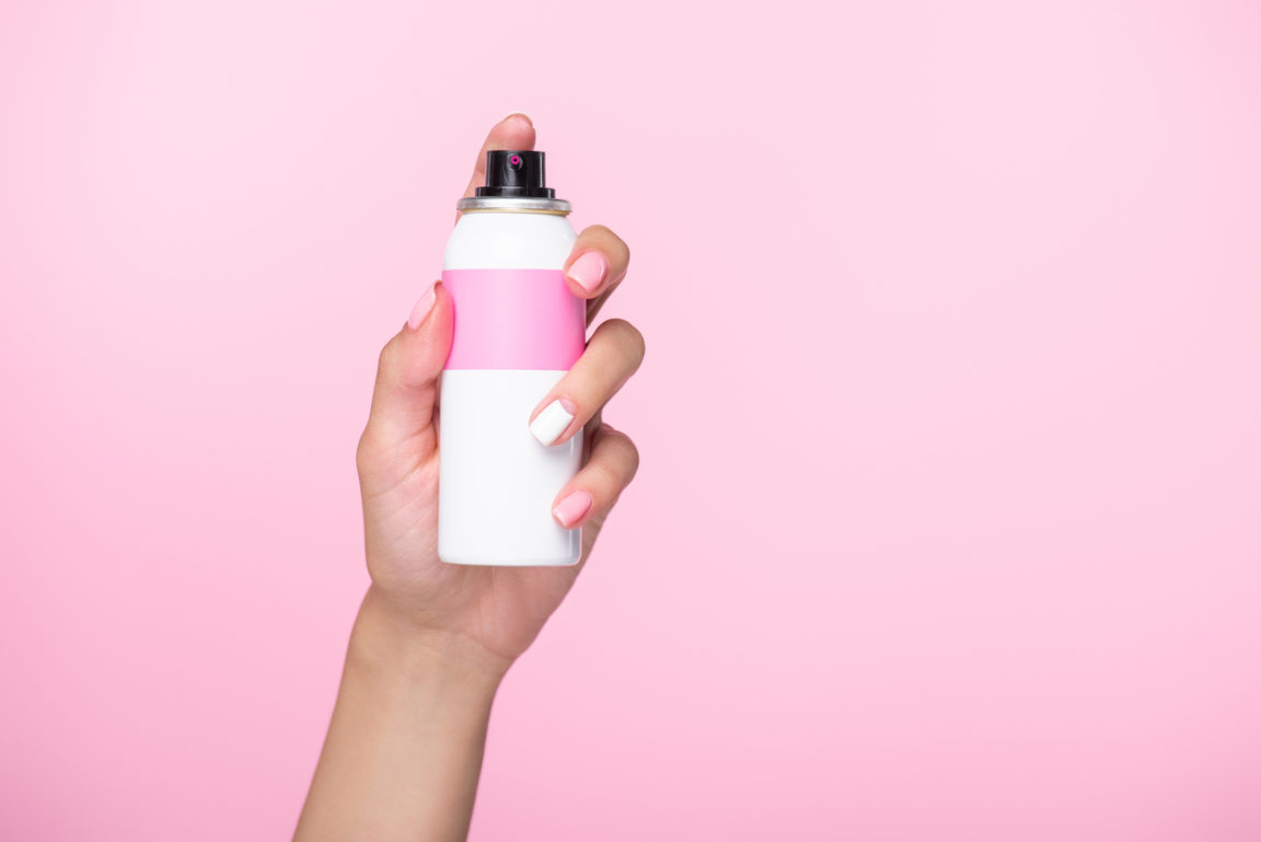 Laque cheveux maison : une recette de produit coiffant naturel